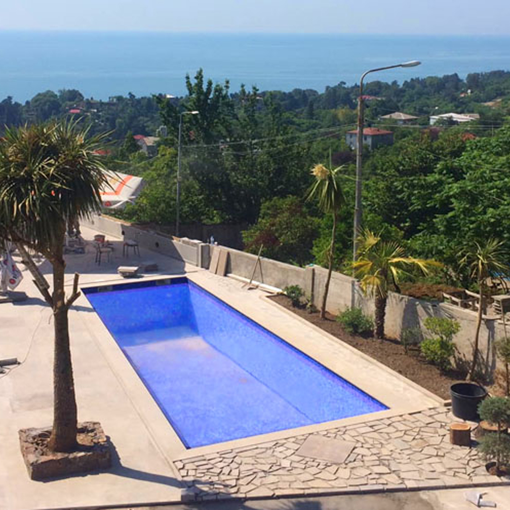 ისარგებლე ფასდაკლებით სასტუმროში 2 + 1 სტუმარზე აუზით და ხედით მწვანე ...