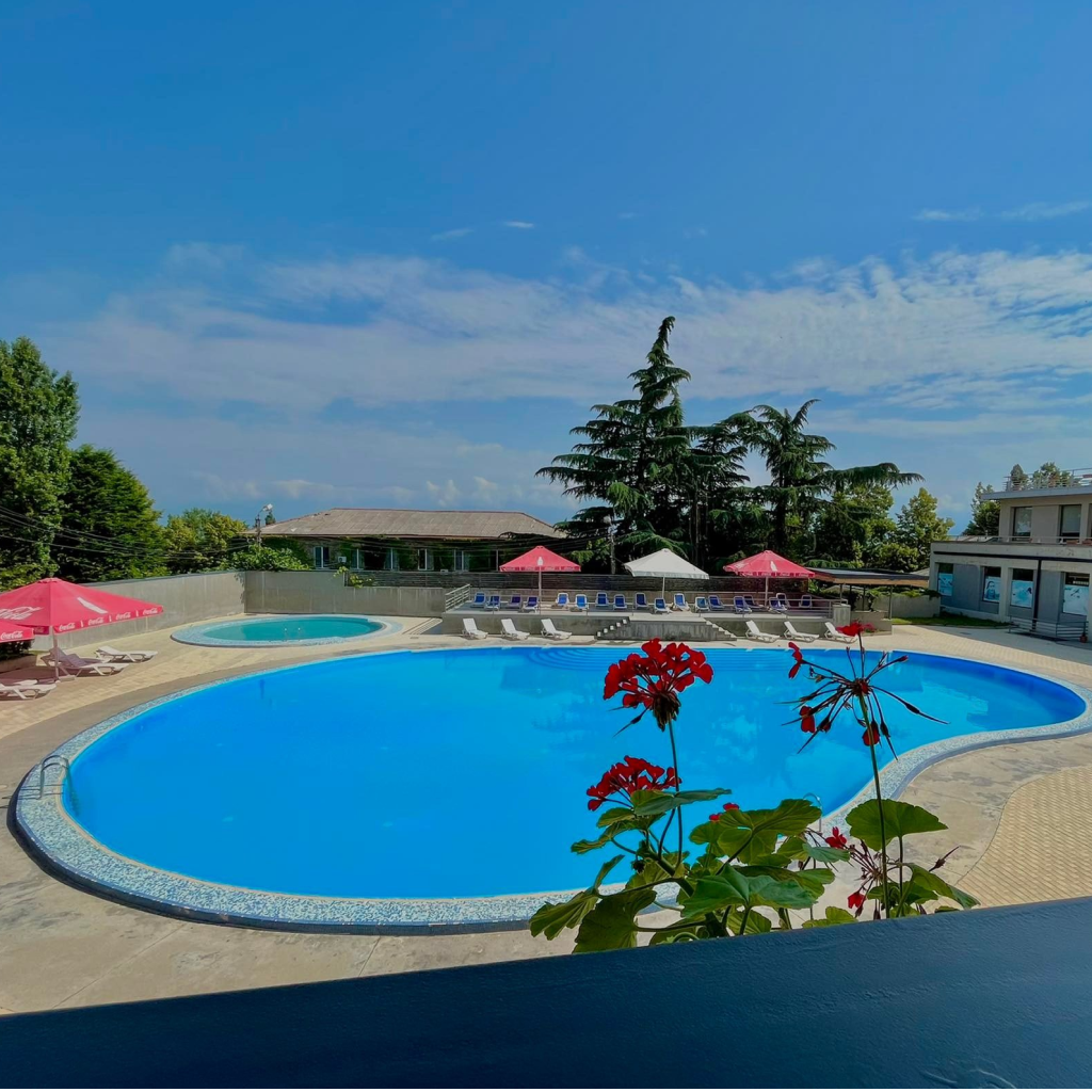 Telavi Inn - სტანდარტული სამადგილიანი ნომერი | Swoop.ge